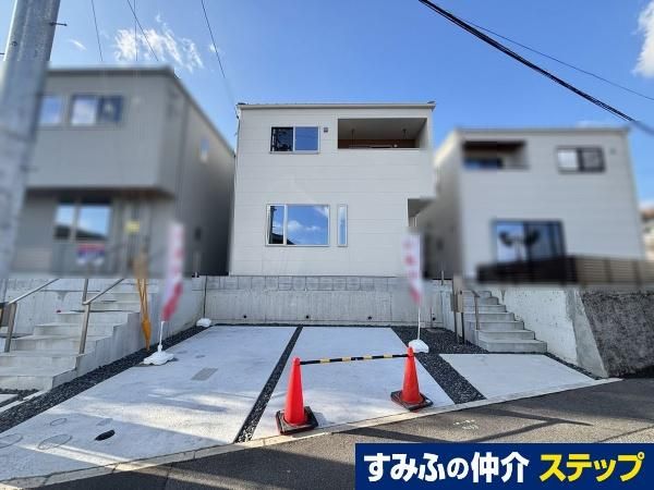 3LDK House in Hiroshima's Saeki Ward - New Build
